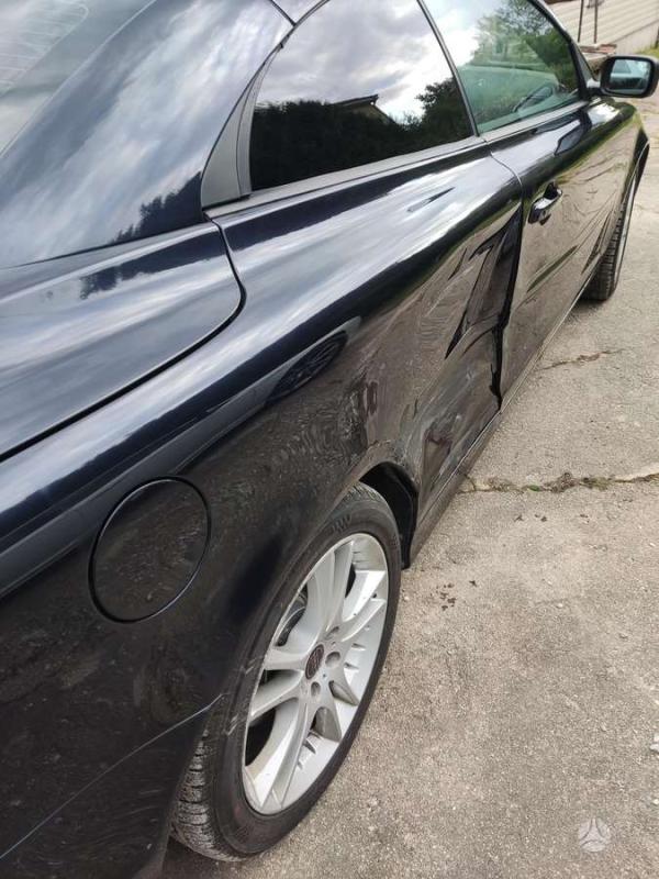 Zils Volvo C70 2008 Šauļi, ar dzinēja tilpumu 2.40 L un nobraukumu 240 tūkst. km par 2000 €, foto 8 vietnē AUTOMOTO.COM.LV