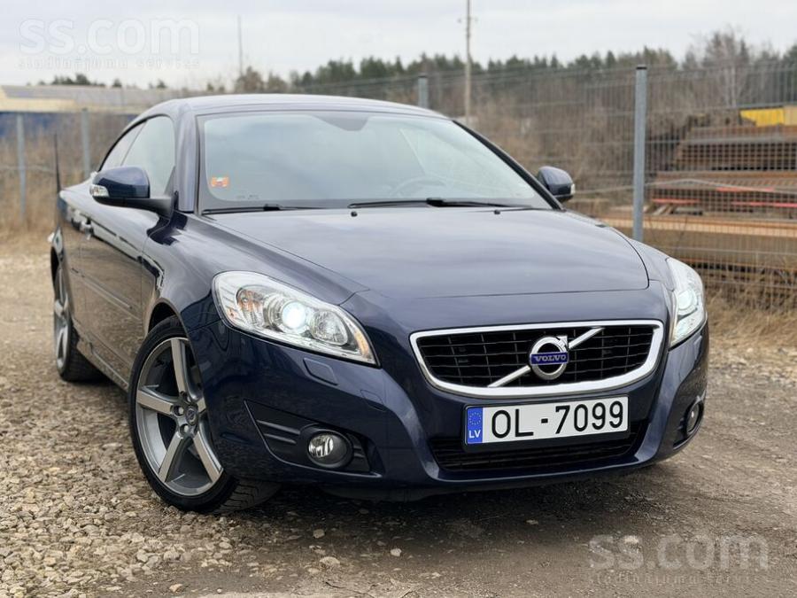 Blue Volvo C70 2012 in Riga, with an engine capacity of 2.00 L and mileage of 270 thousand km for 7495 €, photo 1 on AUTOMOTO.COM.LV