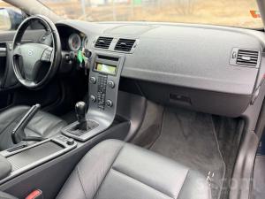 Blue Volvo C70 2012 in Riga, with an engine capacity of 2.00 L and mileage of 270 thousand km for 7495 €, photo 17 on AUTOMOTO.COM.LV