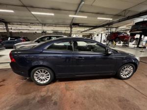 Blue Volvo C70 2012 in Riga, with an engine capacity of 2.00 L and mileage of 265 thousand km for 7495 €, photo 9 on AUTOMOTO.COM.LV