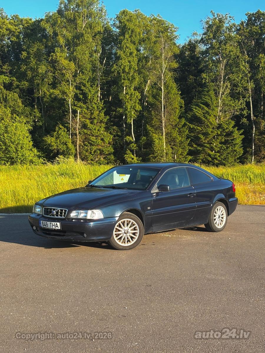Zils Volvo C70 1999 Tallina, ar dzinēja tilpumu 2.40 L un nobraukumu 266 tūkst. km par 1800 €, foto 1 vietnē AUTOMOTO.COM.LV