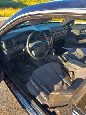 Zils Volvo C70 1999 Tallina, ar dzinēja tilpumu 2.40 L un nobraukumu 266 tūkst. km par 1800 €, foto 5 vietnē AUTOMOTO.COM.LV