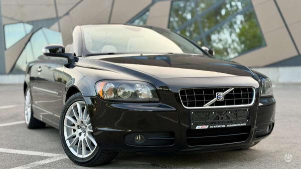 Brūns Volvo C70 2009 Šauļi, ar dzinēja tilpumu 2.00 L un nobraukumu 265 tūkst. km par 5950 €, foto 1 vietnē AUTOMOTO.COM.LV