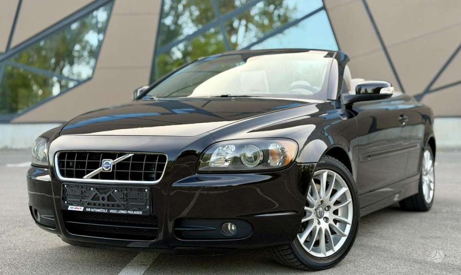 Brown Volvo C70 2009 in Siauliai, with an engine capacity of 2.00 L and mileage of 265 thousand km for 5950 €, photo 4 on AUTOMOTO.COM.LV