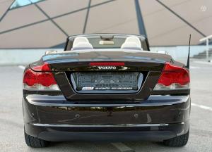 Brown Volvo C70 2009 in Siauliai, with an engine capacity of 2.00 L and mileage of 265 thousand km for 5950 €, photo 8 on AUTOMOTO.COM.LV
