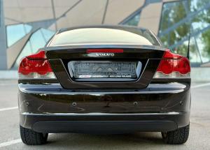 Brown Volvo C70 2009 in Siauliai, with an engine capacity of 2.00 L and mileage of 265 thousand km for 5950 €, photo 16 on AUTOMOTO.COM.LV