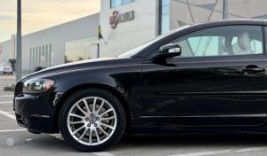 Brown Volvo C70 2009 in Siauliai, with an engine capacity of 2.00 L and mileage of 265 thousand km for 5950 €, photo 19 on AUTOMOTO.COM.LV