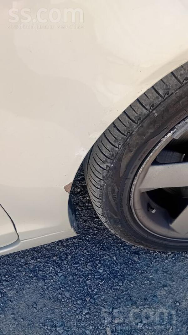 Volvo C70 2006 Rīga, ar dzinēja tilpumu 2.50 L un nobraukumu 0 tūkst. km par 5000 €, foto 5 vietnē AUTOMOTO.COM.LV