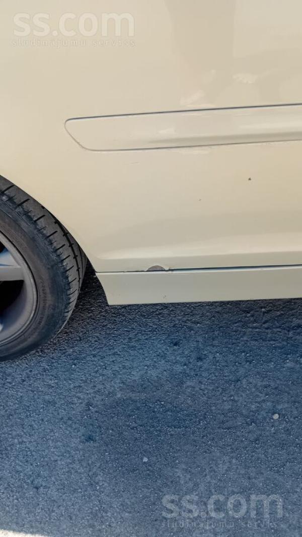Volvo C70 2006 Rīga, ar dzinēja tilpumu 2.50 L un nobraukumu 0 tūkst. km par 5000 €, foto 6 vietnē AUTOMOTO.COM.LV