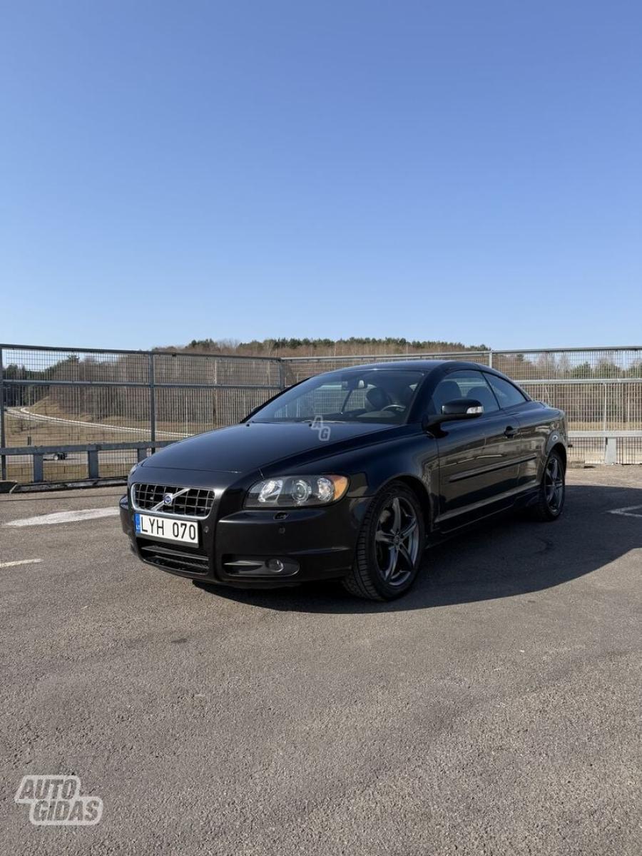 Volvo C70 2007 Viļņa, ar dzinēja tilpumu 2.40 L un nobraukumu 315 tūkst. km par 5500 €, foto 1 vietnē AUTOMOTO.COM.LV