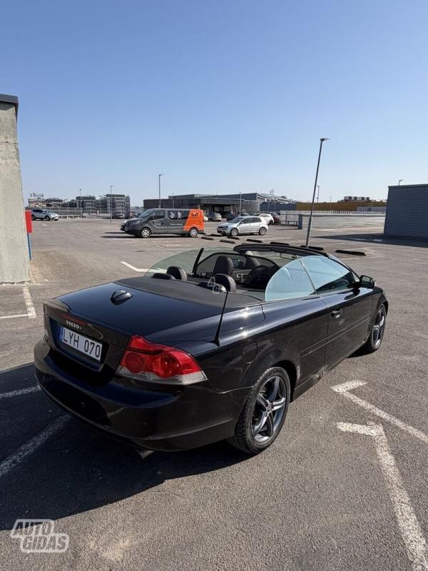Volvo C70 2007 Viļņa, ar dzinēja tilpumu 2.40 L un nobraukumu 315 tūkst. km par 5500 €, foto 9 vietnē AUTOMOTO.COM.LV