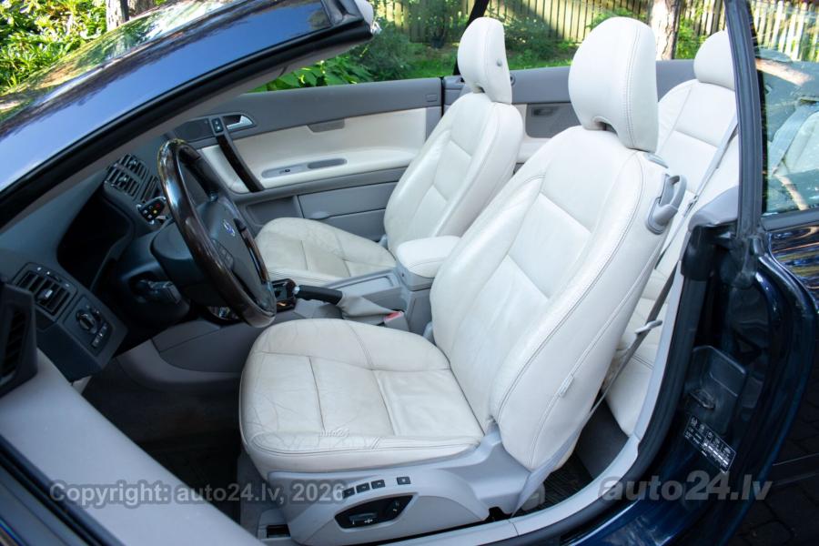 Volvo C70 2007 in Tallinn, with an engine capacity of 2.40 L and mileage of 470 thousand km for 5990 €, photo 4 on AUTOMOTO.COM.LV