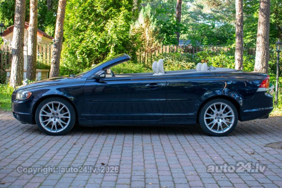 Volvo C70 2007 in Tallinn, with an engine capacity of 2.40 L and mileage of 470 thousand km for 5990 €, photo 8 on AUTOMOTO.COM.LV