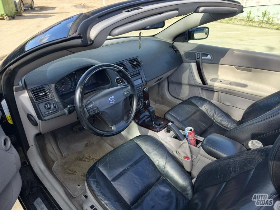 Volvo C70 2008 in Kaunas, with an engine capacity of 2.40 L and mileage of 237 thousand km for 3333 €, photo 7 on AUTOMOTO.COM.LV