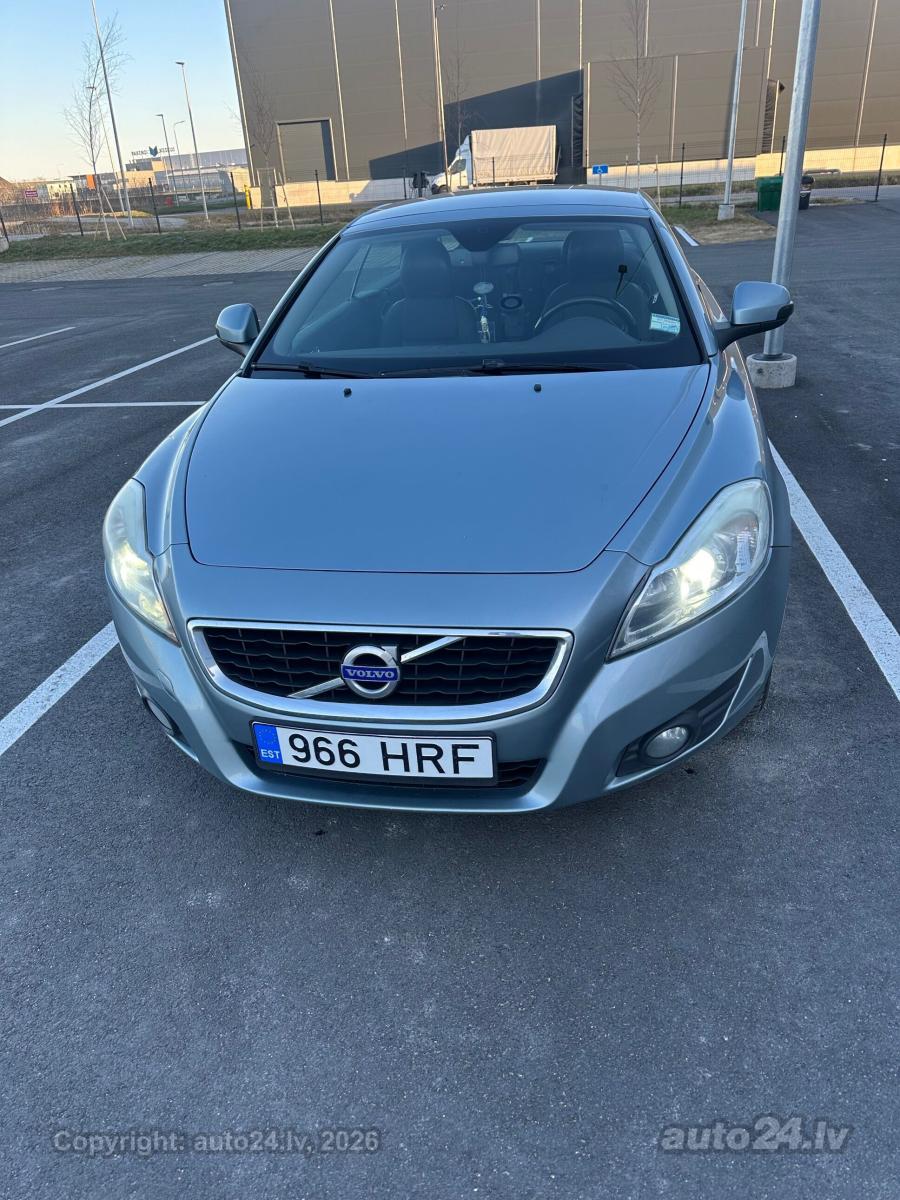 Volvo C70 2010 Tallina, ar dzinēja tilpumu 2.00 L un nobraukumu 0 tūkst. km par 9900 €, foto 5 vietnē AUTOMOTO.COM.LV