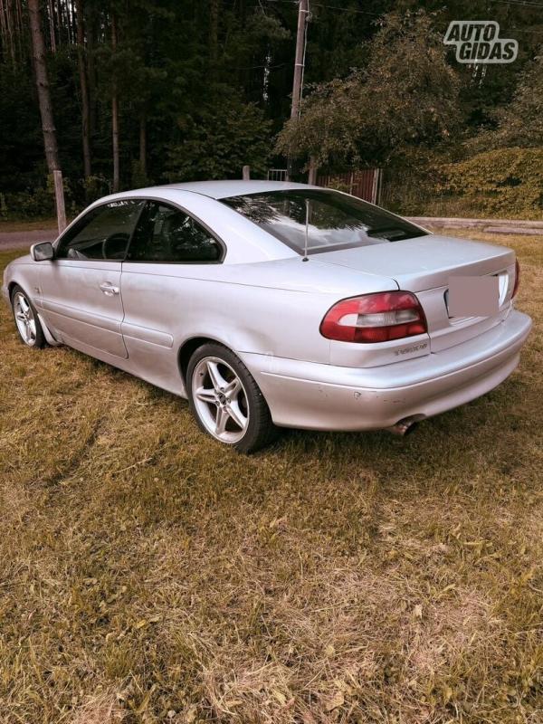 Volvo C70 1998 in Kaunas, with an engine capacity of 2.40 L and mileage of 290 thousand km for 2250 €, photo 4 on AUTOMOTO.COM.LV