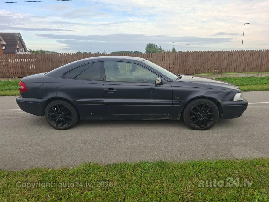 Volvo C70 1999 Tallina, ar dzinēja tilpumu 2.40 L un nobraukumu 0 tūkst. km par 1000 €, foto 5 vietnē AUTOMOTO.COM.LV