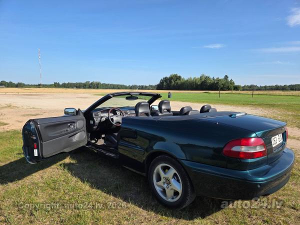 Zaļš Volvo C70 2002 Tartu, ar dzinēja tilpumu 2.00 L un nobraukumu 180 tūkst. km par 3999 €, foto 9 vietnē AUTOMOTO.COM.LV
