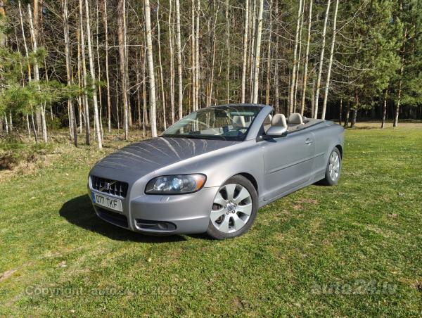 Pelēks Volvo C70 2007 Tartu, ar dzinēja tilpumu 2.40 L un nobraukumu 370 tūkst. km par 5900 €, foto 1 vietnē AUTOMOTO.COM.LV