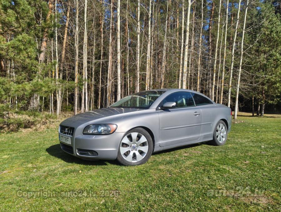 Grey Volvo C70 2007 in Tartu, with an engine capacity of 2.40 L and mileage of 370 thousand km for 5900 €, photo 5 on AUTOMOTO.COM.LV