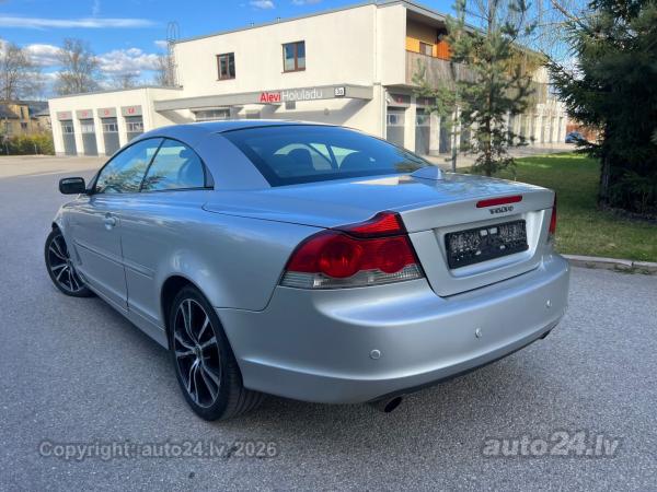 Pelēks Volvo C70 2007 Tartu, ar dzinēja tilpumu 2.40 L un nobraukumu 206 tūkst. km par 4999 €, foto 6 vietnē AUTOMOTO.COM.LV