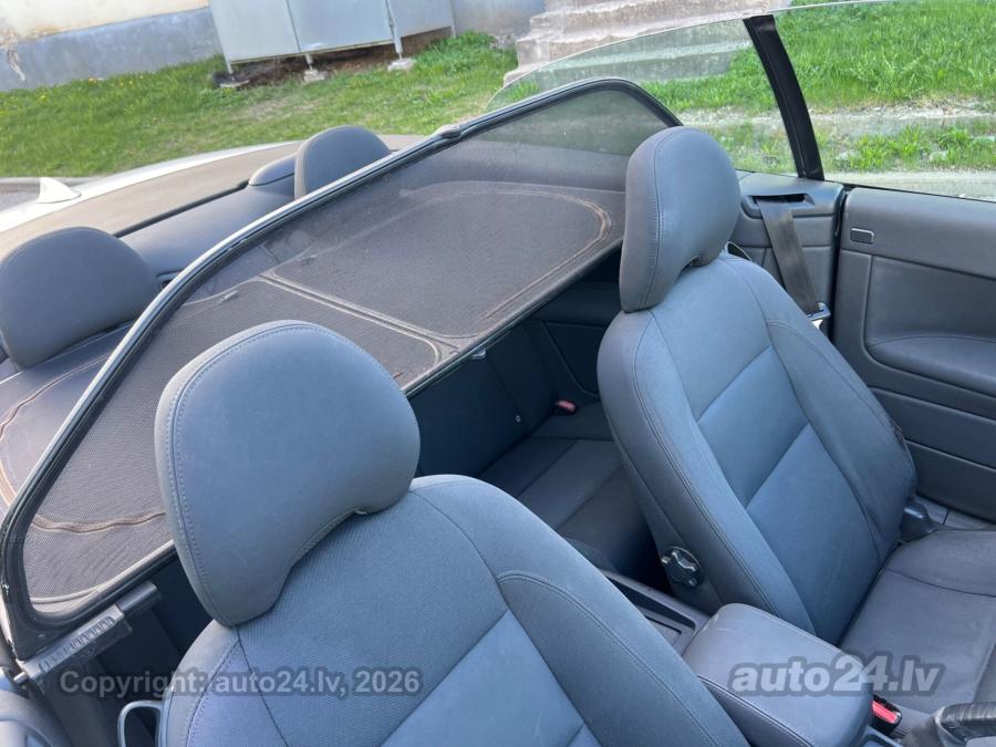 Pelēks Volvo C70 2007 Tartu, ar dzinēja tilpumu 2.40 L un nobraukumu 206 tūkst. km par 4999 €, foto 11 vietnē AUTOMOTO.COM.LV