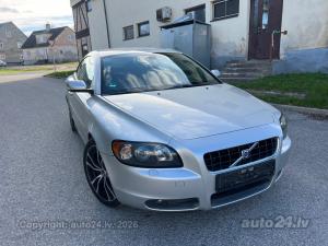 Pelēks Volvo C70 2007 Tartu, ar dzinēja tilpumu 2.40 L un nobraukumu 206 tūkst. km par 4999 €, foto 14 vietnē AUTOMOTO.COM.LV