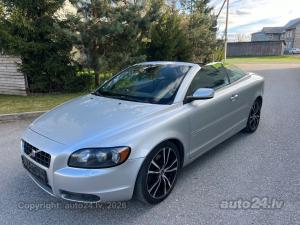 Pelēks Volvo C70 2007 Tartu, ar dzinēja tilpumu 2.40 L un nobraukumu 206 tūkst. km par 4999 €, foto 16 vietnē AUTOMOTO.COM.LV