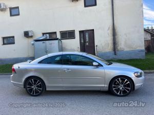 Pelēks Volvo C70 2007 Tartu, ar dzinēja tilpumu 2.40 L un nobraukumu 206 tūkst. km par 4999 €, foto 20 vietnē AUTOMOTO.COM.LV