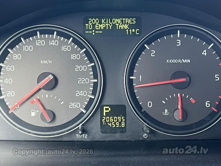 Pelēks Volvo C70 2007 Tartu, ar dzinēja tilpumu 2.40 L un nobraukumu 206 tūkst. km par 4999 €, foto 27 vietnē AUTOMOTO.COM.LV