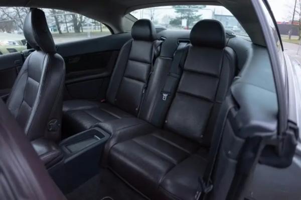 Pelēks Volvo C70 2007 Liepāja, ar dzinēja tilpumu 2.50 L un nobraukumu 180 tūkst. km par 5950 €, foto 10 vietnē AUTOMOTO.COM.LV