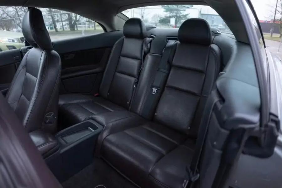 Pelēks Volvo C70 2007 Liepāja, ar dzinēja tilpumu 2.50 L un nobraukumu 180 tūkst. km par 5950 €, foto 11 vietnē AUTOMOTO.COM.LV
