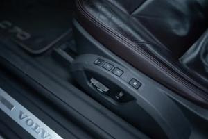 Pelēks Volvo C70 2007 Liepāja, ar dzinēja tilpumu 2.50 L un nobraukumu 180 tūkst. km par 5950 €, foto 23 vietnē AUTOMOTO.COM.LV