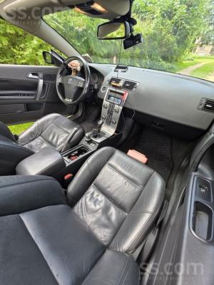 Grey Volvo C70 2007 in Riga, with an engine capacity of 2.40 L and mileage of 189 thousand km for 4200 €, photo 10 on AUTOMOTO.COM.LV
