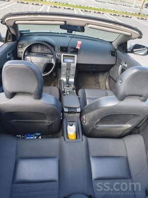 Grey Volvo C70 2007 in Riga, with an engine capacity of 2.40 L and mileage of 286 thousand km for 4000 €, photo 7 on AUTOMOTO.COM.LV