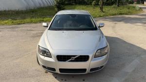 Grey Volvo C70 2007 in Taurage, with an engine capacity of 2.40 L and mileage of 206 thousand km for 3400 €, photo 4 on AUTOMOTO.COM.LV
