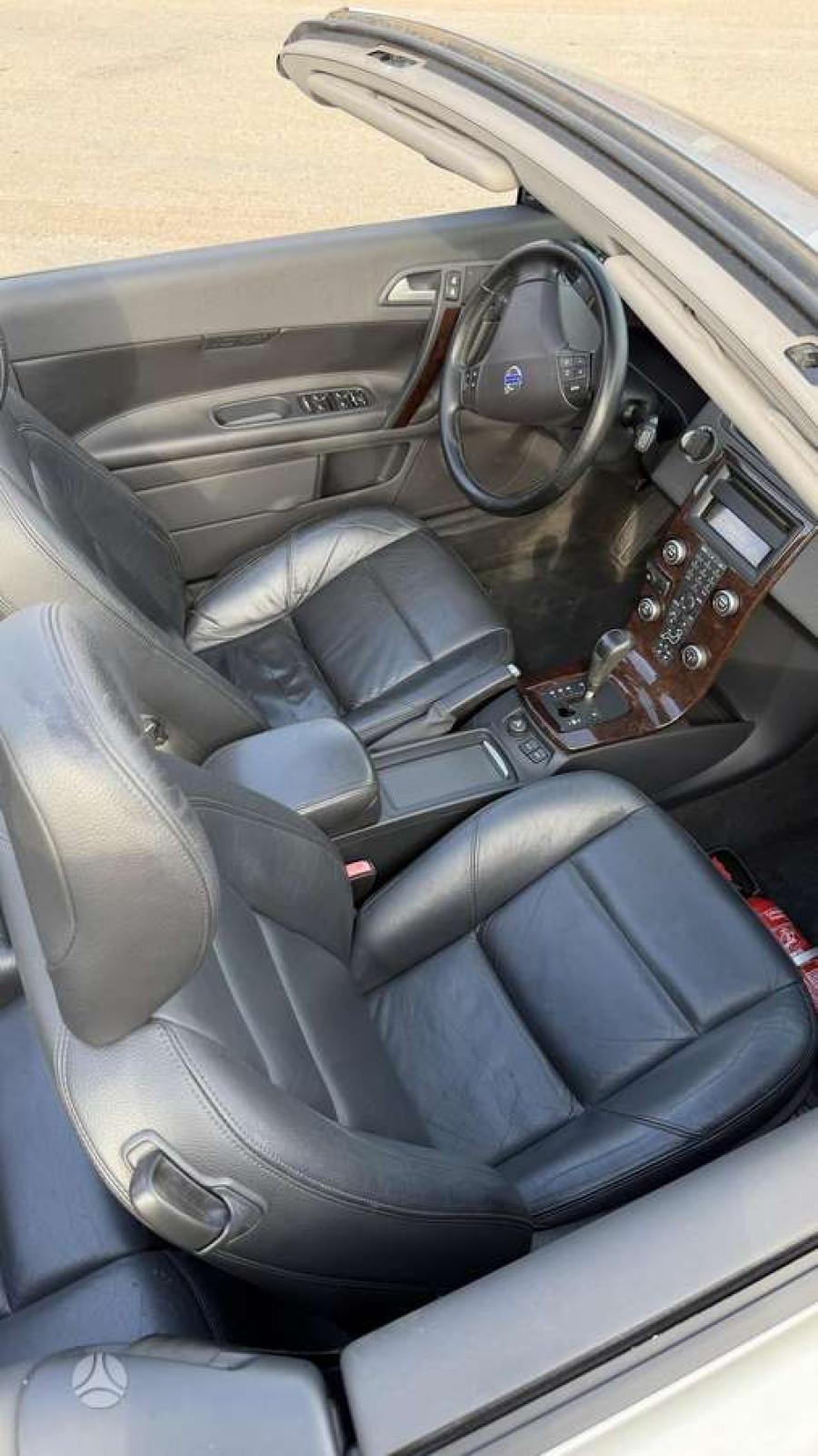 Grey Volvo C70 2007 in Taurage, with an engine capacity of 2.40 L and mileage of 206 thousand km for 3400 €, photo 12 on AUTOMOTO.COM.LV