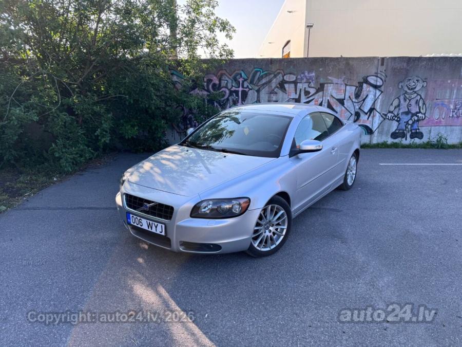 Pelēks Volvo C70 2008 Tallina, ar dzinēja tilpumu 2.40 L un nobraukumu 228 tūkst. km par 7000 €, foto 6 vietnē AUTOMOTO.COM.LV