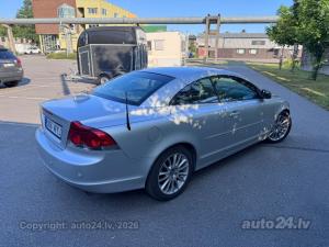 Pelēks Volvo C70 2008 Tallina, ar dzinēja tilpumu 2.40 L un nobraukumu 228 tūkst. km par 7000 €, foto 9 vietnē AUTOMOTO.COM.LV