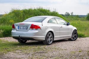 Grey Volvo C70 2008 in Riga, with an engine capacity of 2.00 L and mileage of 214 thousand km for 6495 €, photo 9 on AUTOMOTO.COM.LV