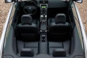 Grey Volvo C70 2008 in Riga, with an engine capacity of 2.00 L and mileage of 214 thousand km for 6495 €, photo 25 on AUTOMOTO.COM.LV