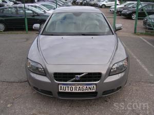 Grey Volvo C70 2008 in Riga, with an engine capacity of 2.00 L and mileage of 0 thousand km for 5450 €, photo 6 on AUTOMOTO.COM.LV