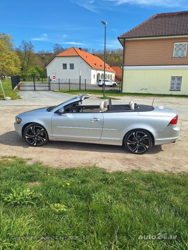 Grey Volvo C70 2009 in Tallinn, with an engine capacity of 2.00 L and mileage of 198 thousand km for 5900 €, photo 3 on AUTOMOTO.COM.LV