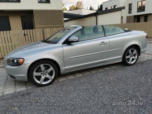 Pelēks Volvo C70 2010 Tallina, ar dzinēja tilpumu 2.00 L un nobraukumu 165 tūkst. km par 8390 €, foto  vietnē AUTOMOTO.COM.LV