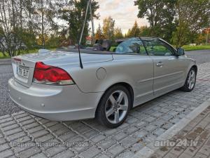 Pelēks Volvo C70 2010 Tallina, ar dzinēja tilpumu 2.00 L un nobraukumu 165 tūkst. km par 8390 €, foto 4 vietnē AUTOMOTO.COM.LV