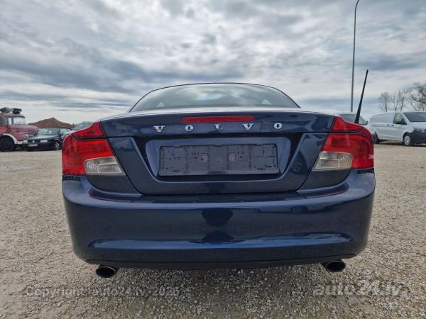 Grey Volvo C70 2012 in Tartu, with an engine capacity of 2.00 L and mileage of 266 thousand km for 7690 €, photo 9 on AUTOMOTO.COM.LV