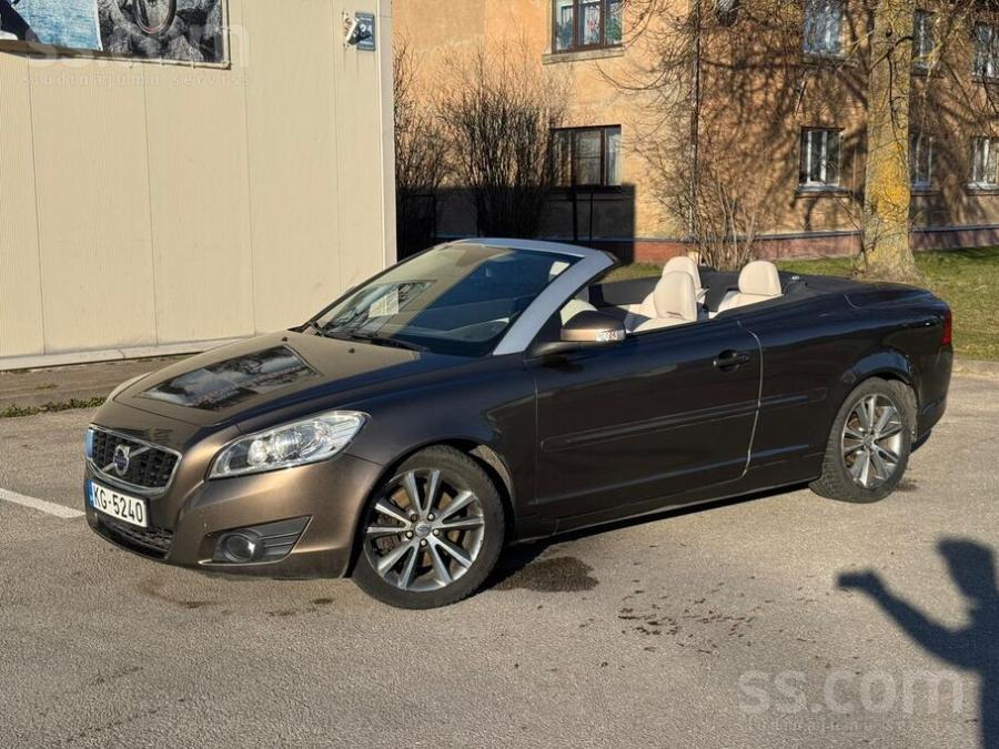Pelēks Volvo C70 2012 Jūrmala, ar dzinēja tilpumu 2.00 L un nobraukumu 163 tūkst. km par 6200 €, foto 1 vietnē AUTOMOTO.COM.LV
