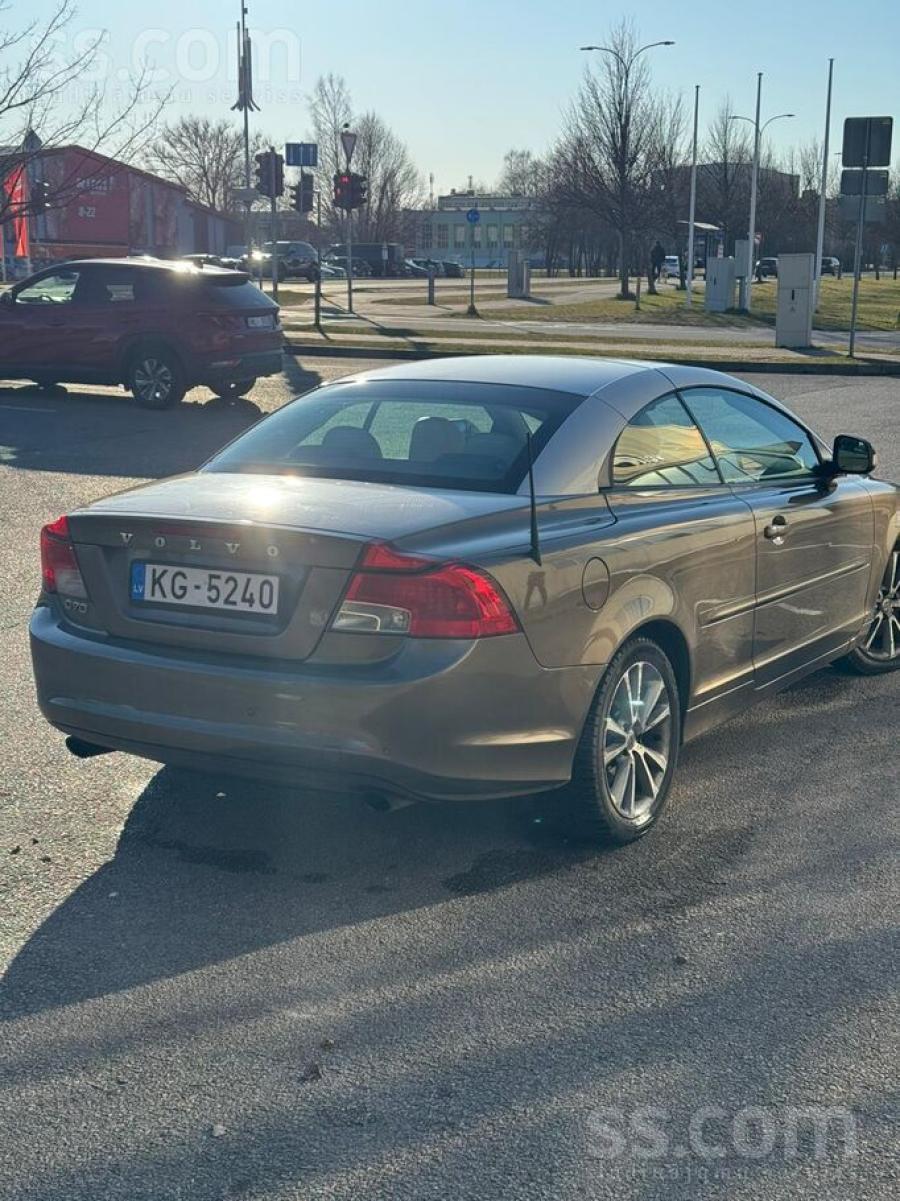 Pelēks Volvo C70 2012 Jūrmala, ar dzinēja tilpumu 2.00 L un nobraukumu 163 tūkst. km par 6200 €, foto 4 vietnē AUTOMOTO.COM.LV