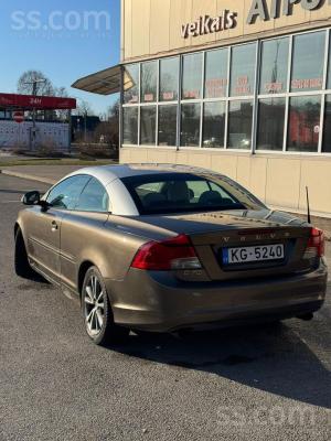 Pelēks Volvo C70 2012 Jūrmala, ar dzinēja tilpumu 2.00 L un nobraukumu 163 tūkst. km par 6200 €, foto 5 vietnē AUTOMOTO.COM.LV