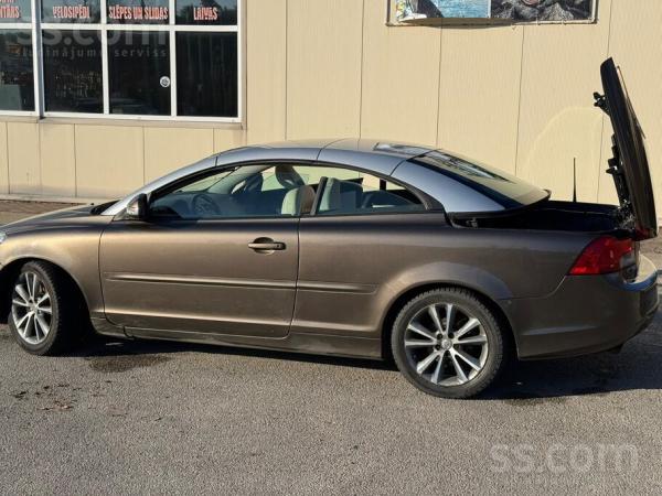 Pelēks Volvo C70 2012 Jūrmala, ar dzinēja tilpumu 2.00 L un nobraukumu 163 tūkst. km par 6200 €, foto 9 vietnē AUTOMOTO.COM.LV